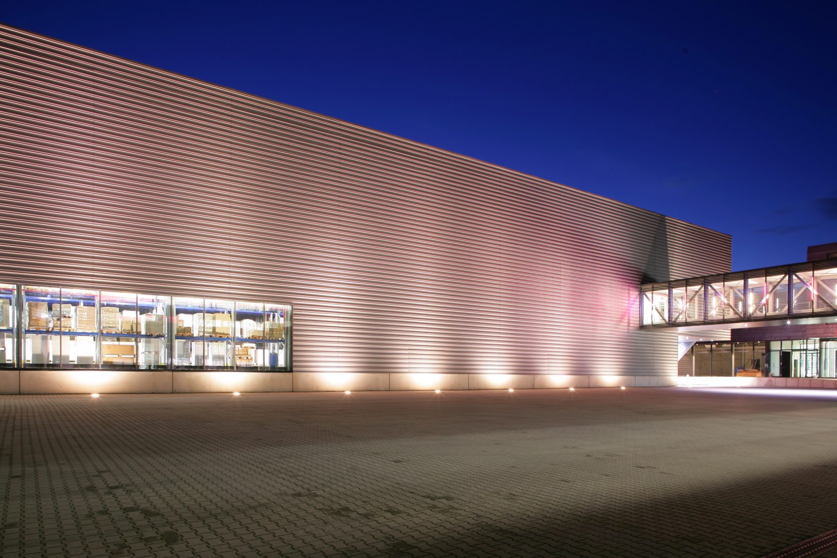 News: Unternehmen, Events & neue Produkte - optimal media