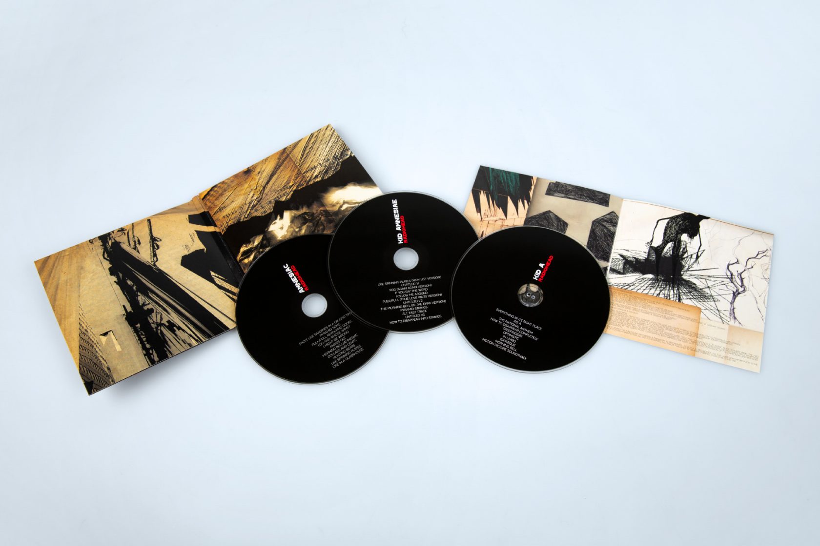 Radiohead: Kid A Mnesia as a gatefold with three LPs - optimal media